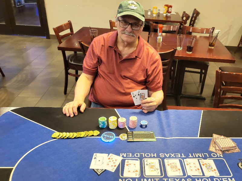 Roger Moore Sr Wins at Oak Street Restaurant And Bar | Free Poker ...