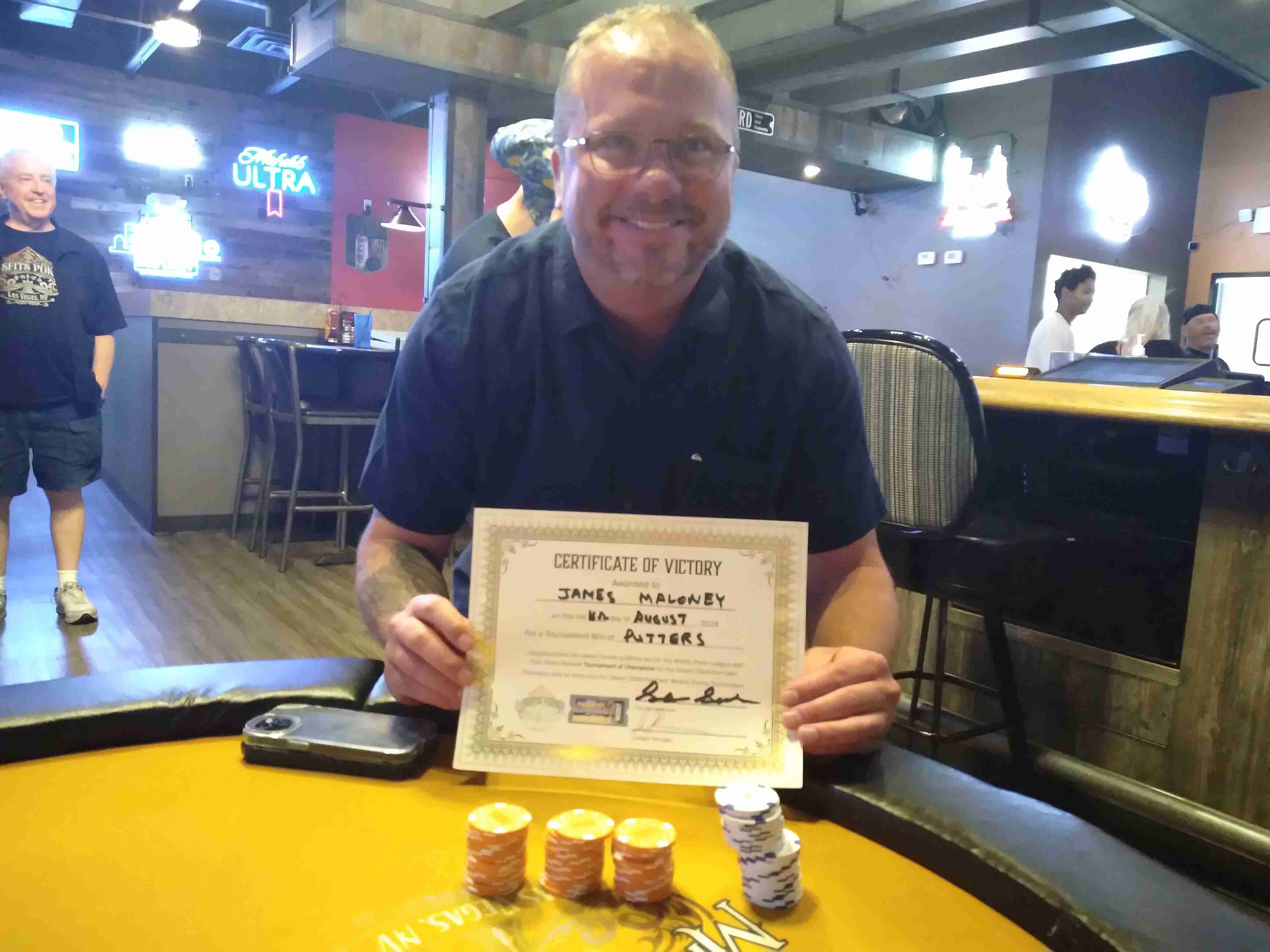 James Maloney goes all in blind and wins the night at Putters! | Free ...