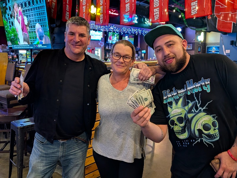 Julian Natividad Wins at Sideliners Grill | Free Poker Network(FPN)