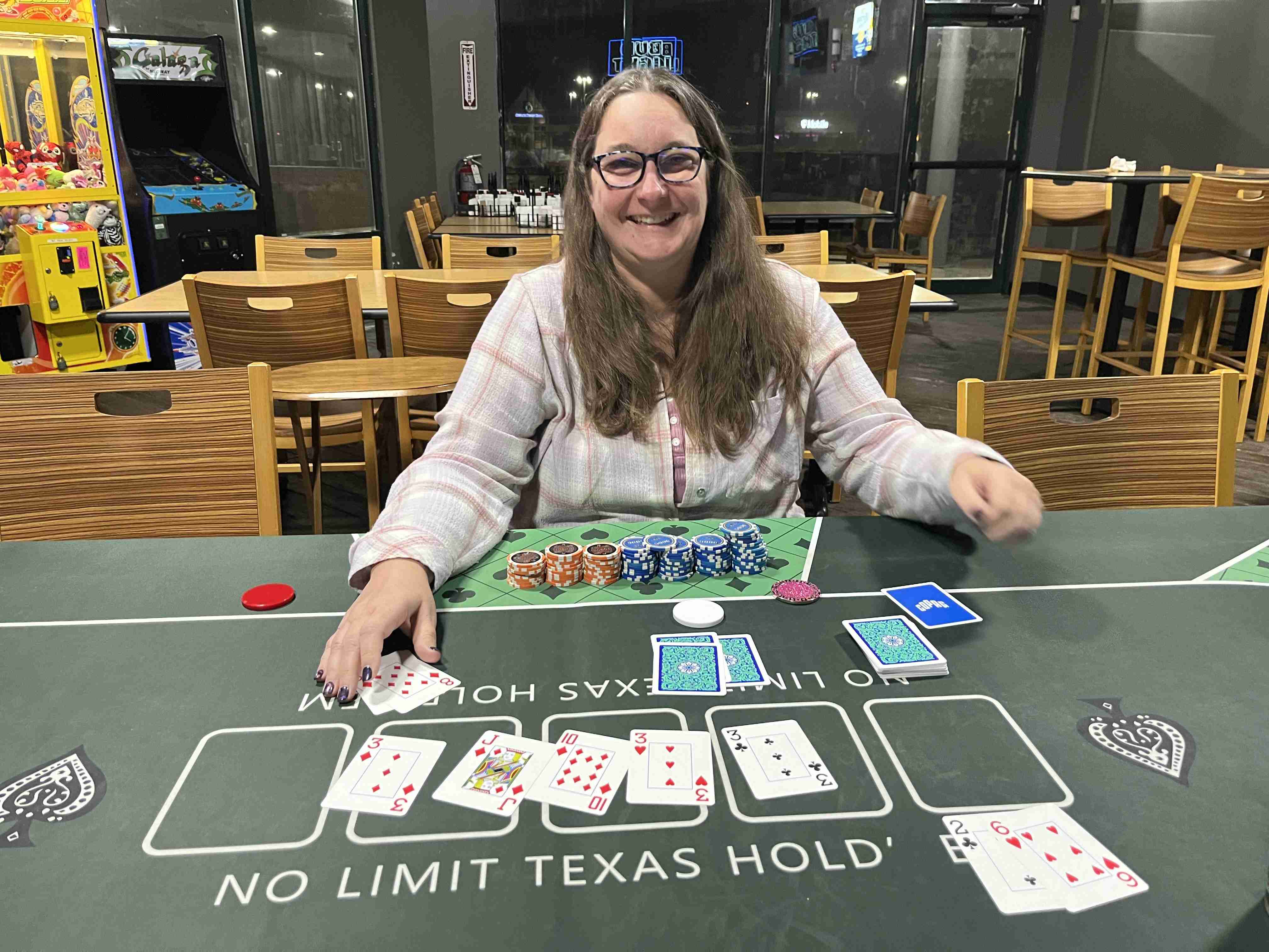 Amy Waszczyk Wins at The Office Bar and Grill | Free Poker Network(FPN)