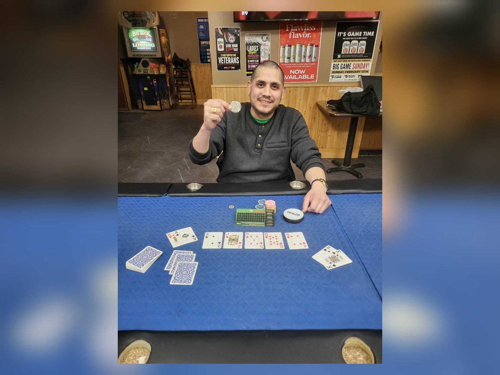 Ross Wins ! And chooses a cool EGYPTIAN card protector ! | Free Poker ...